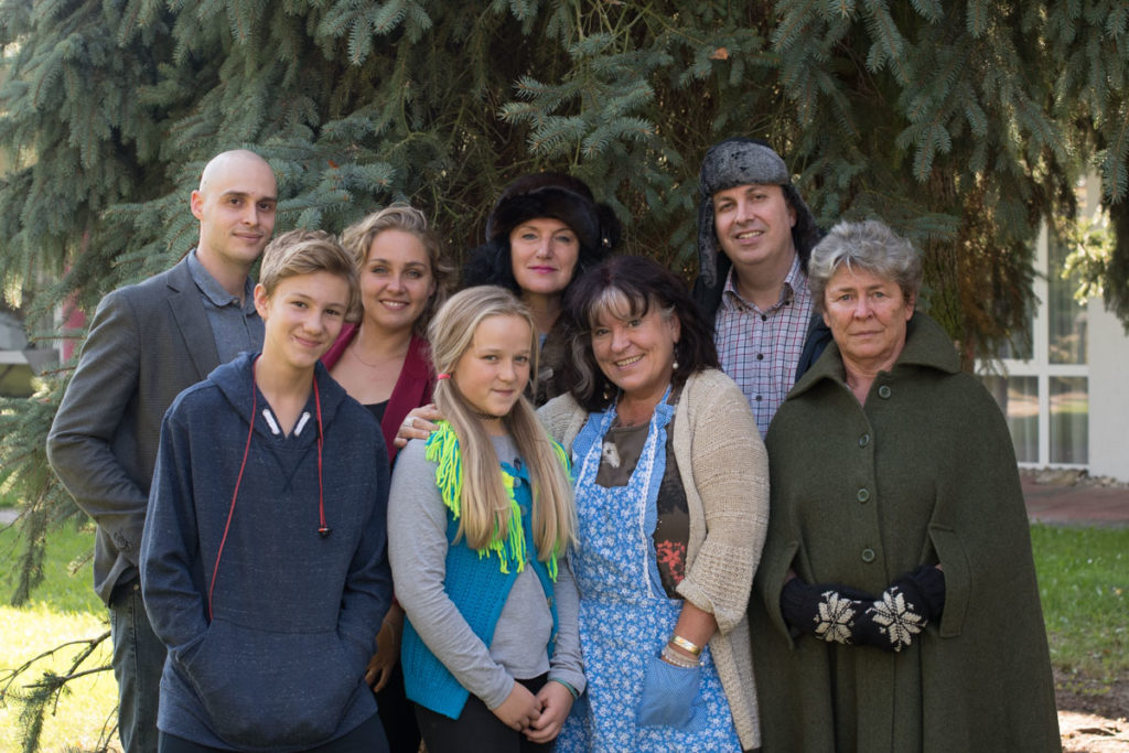 Single Bells (2017) – ATW